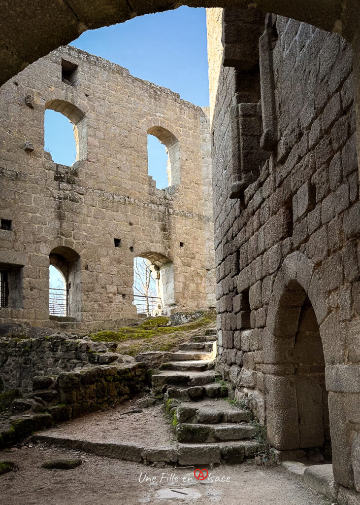 Randonnée aux Châteaux Spesbourg et Haut-Andlau Une Fille En Alsace